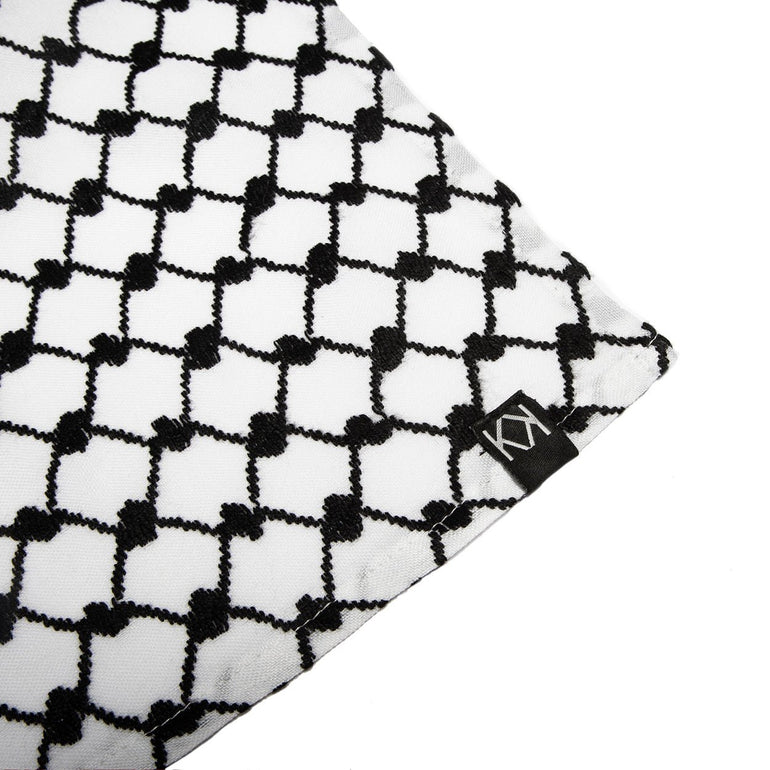 The History and Evolution of the Keffiyeh – KUVRD